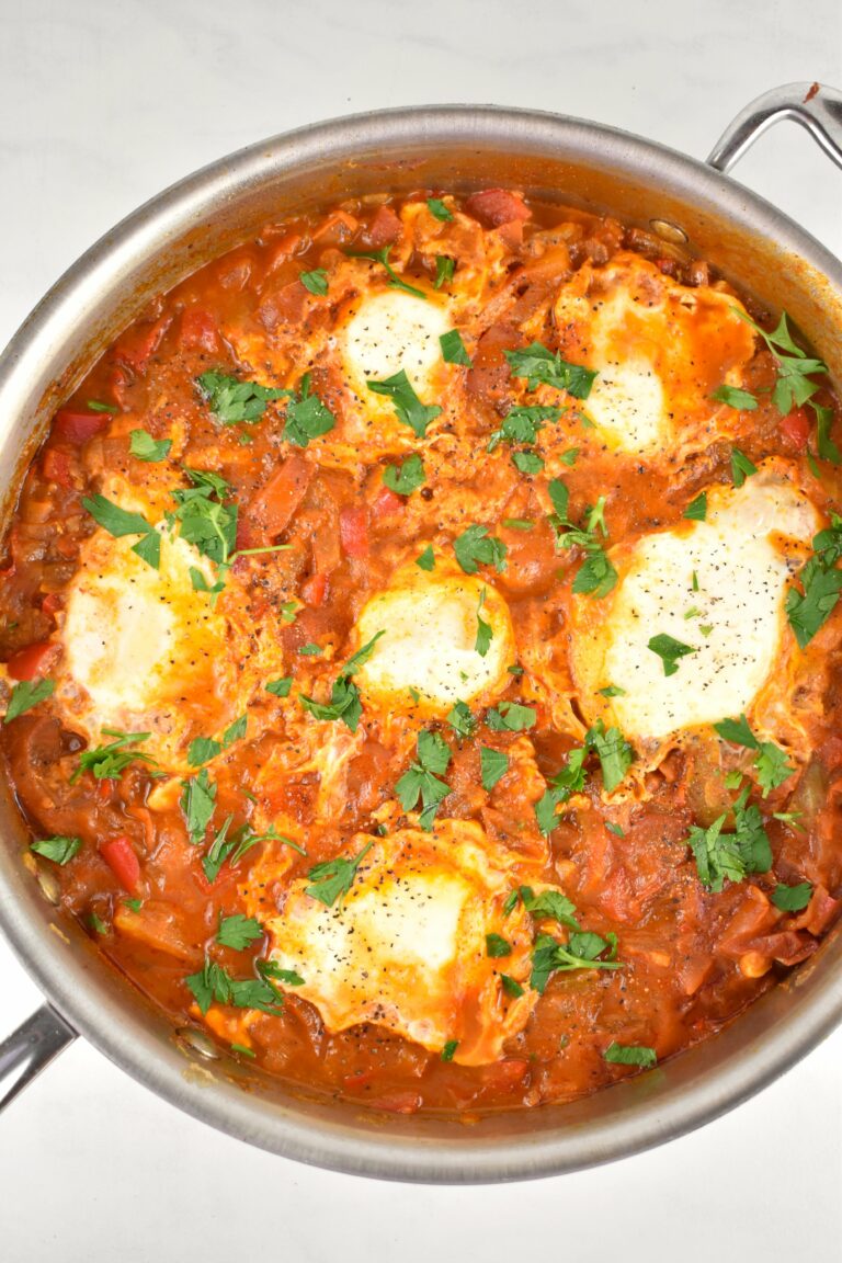 Shakshuka Recipe – Spicy Tomatoes And Eggs Breakfast | LaaLoosh