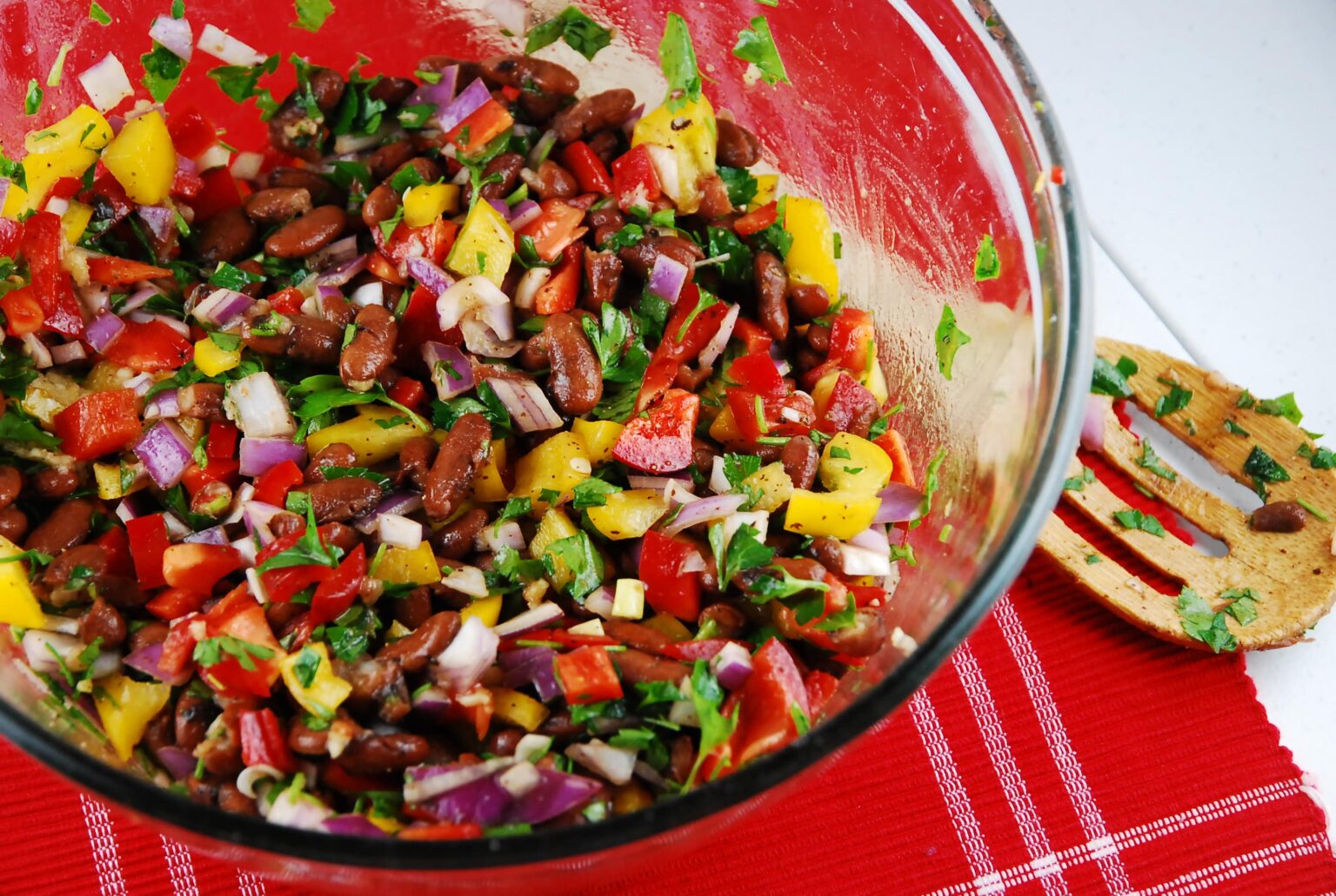 Kidney Bean Salad Recipe - 4 Points | LaaLoosh