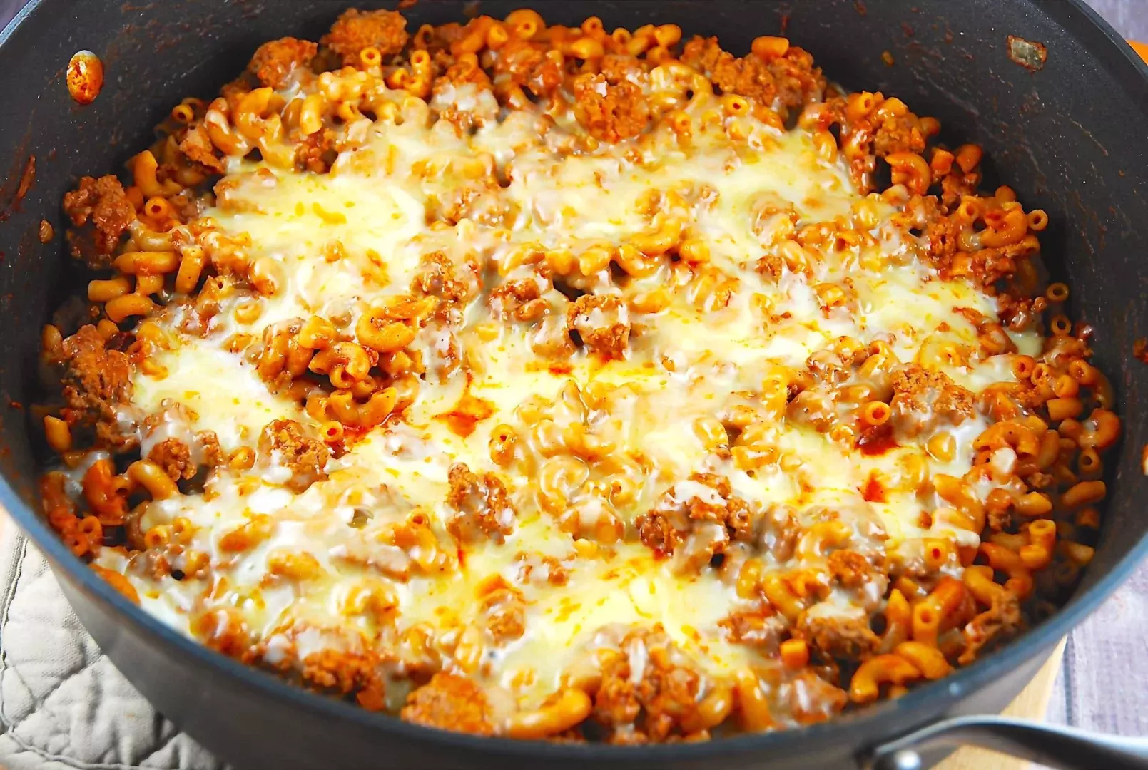One-Pan Cheesy Chili Mac Recipe | LaaLoosh
