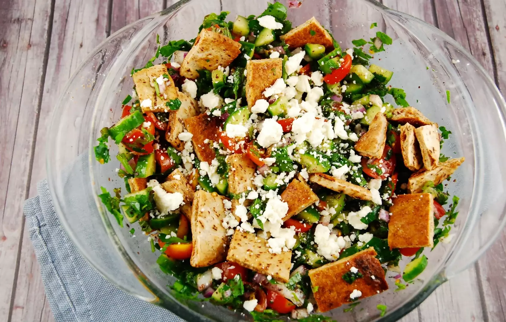 Arabic Fattoush Salad Recipe | LaaLoosh